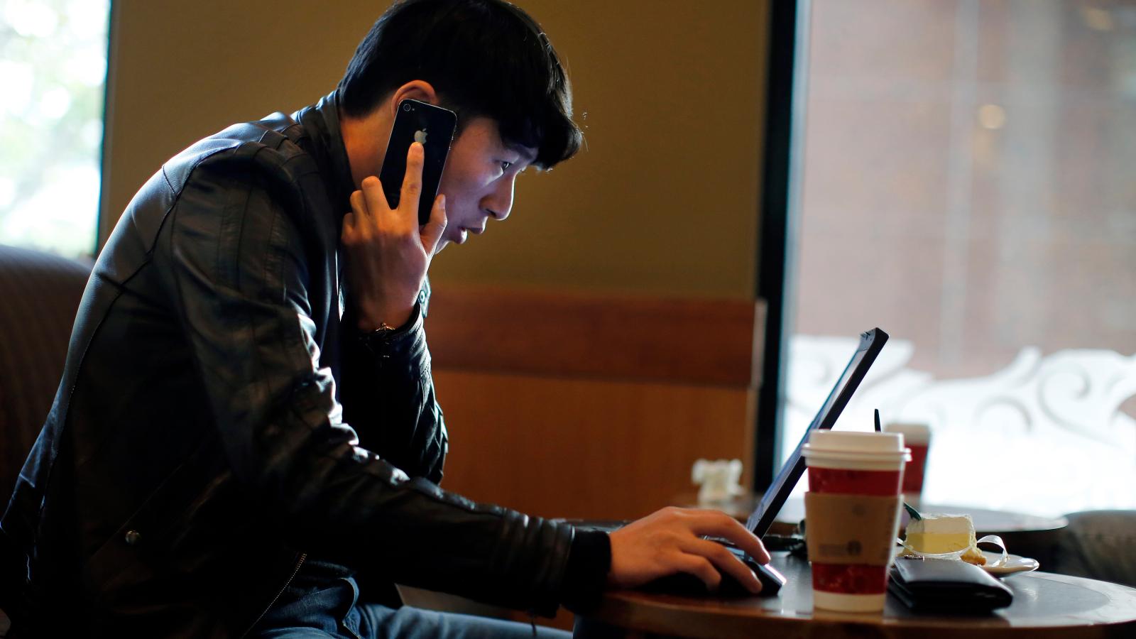 Hot Tips to Surf Securely Using Public Wi-fi - iCharts