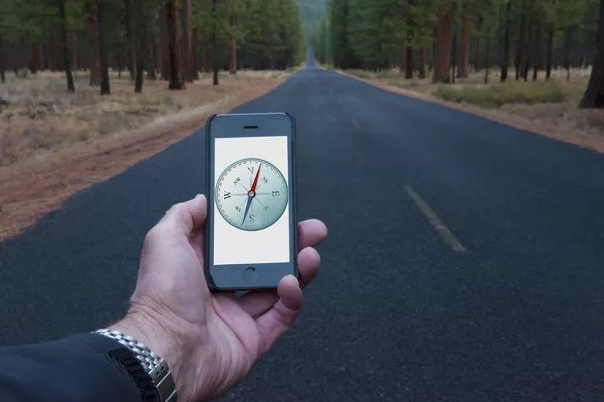 7 Best Compass Apps