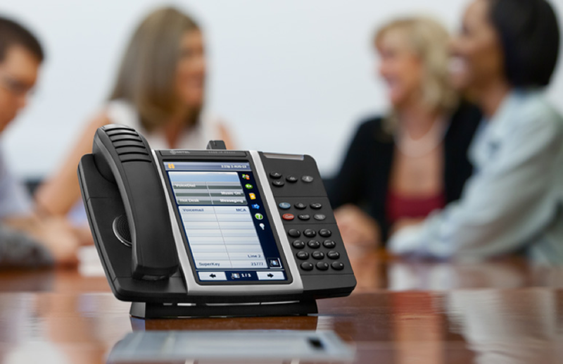 Considerations When Choosing a Business Internet Telephony System - iCharts