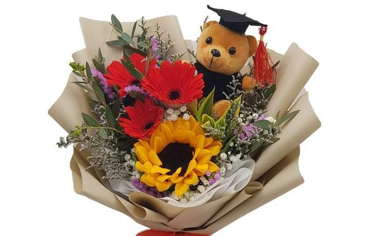 Graduation Flower Bouquet Ideas - iCharts