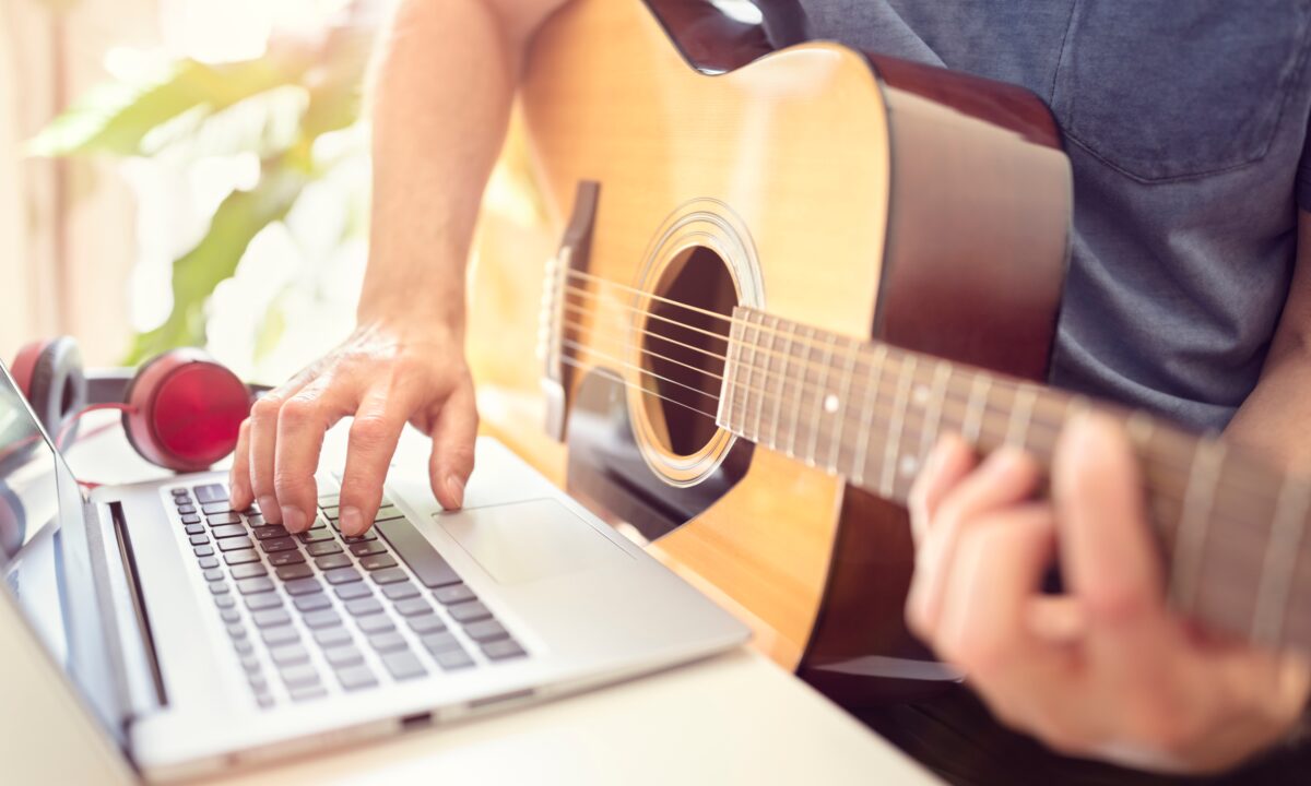10 Top Benefits of Online Music Lessons via Skype - 2024 Guide - iCharts