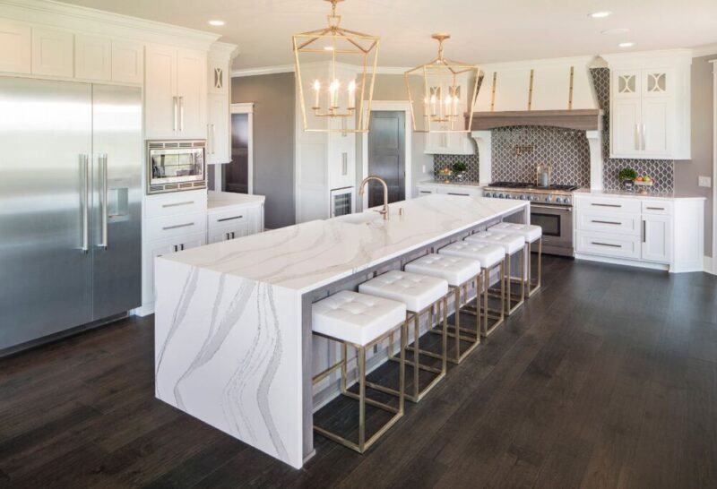 One Side Waterfall Island: Design Ideas - iCharts