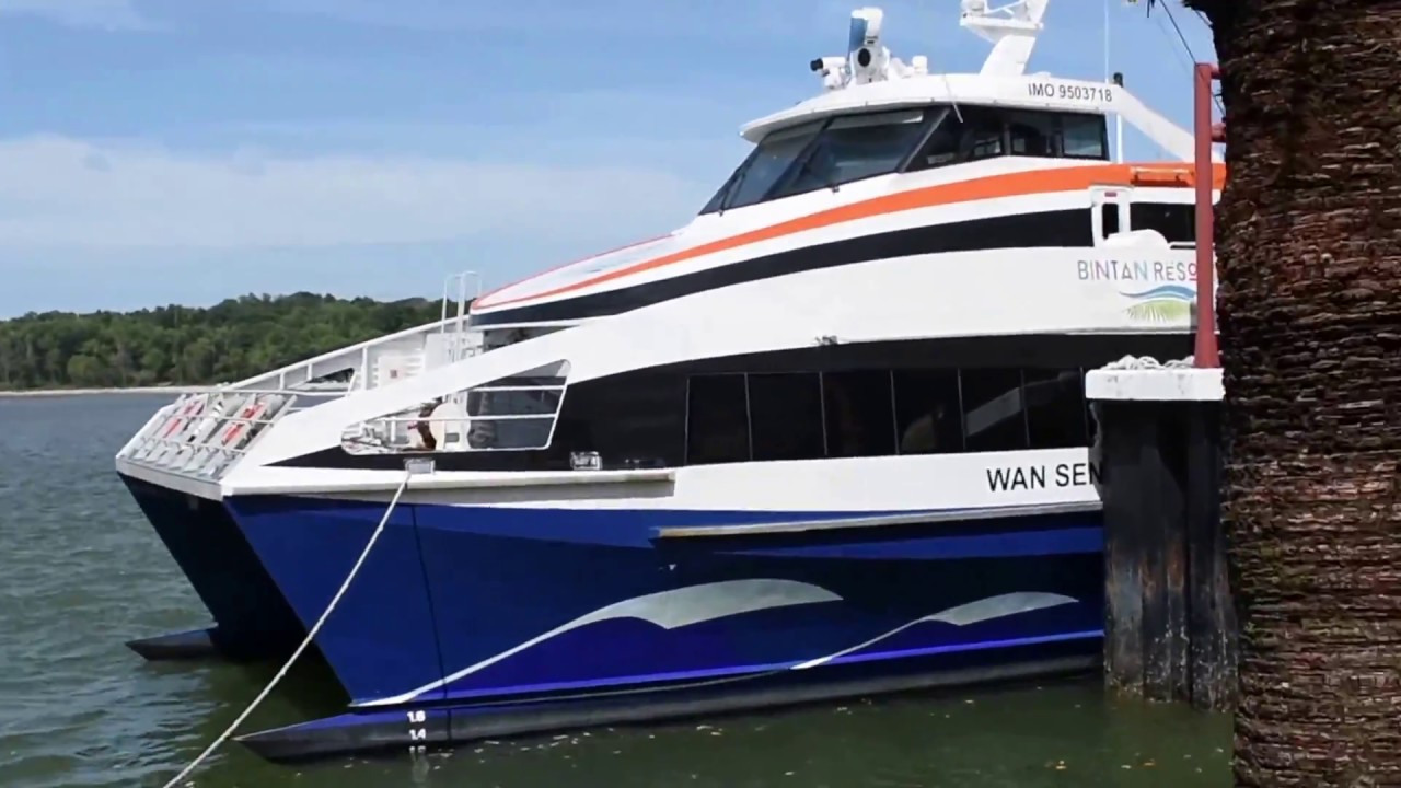 Your Island-Hopping Companion: Choosing the Right Ferry Operator for ...