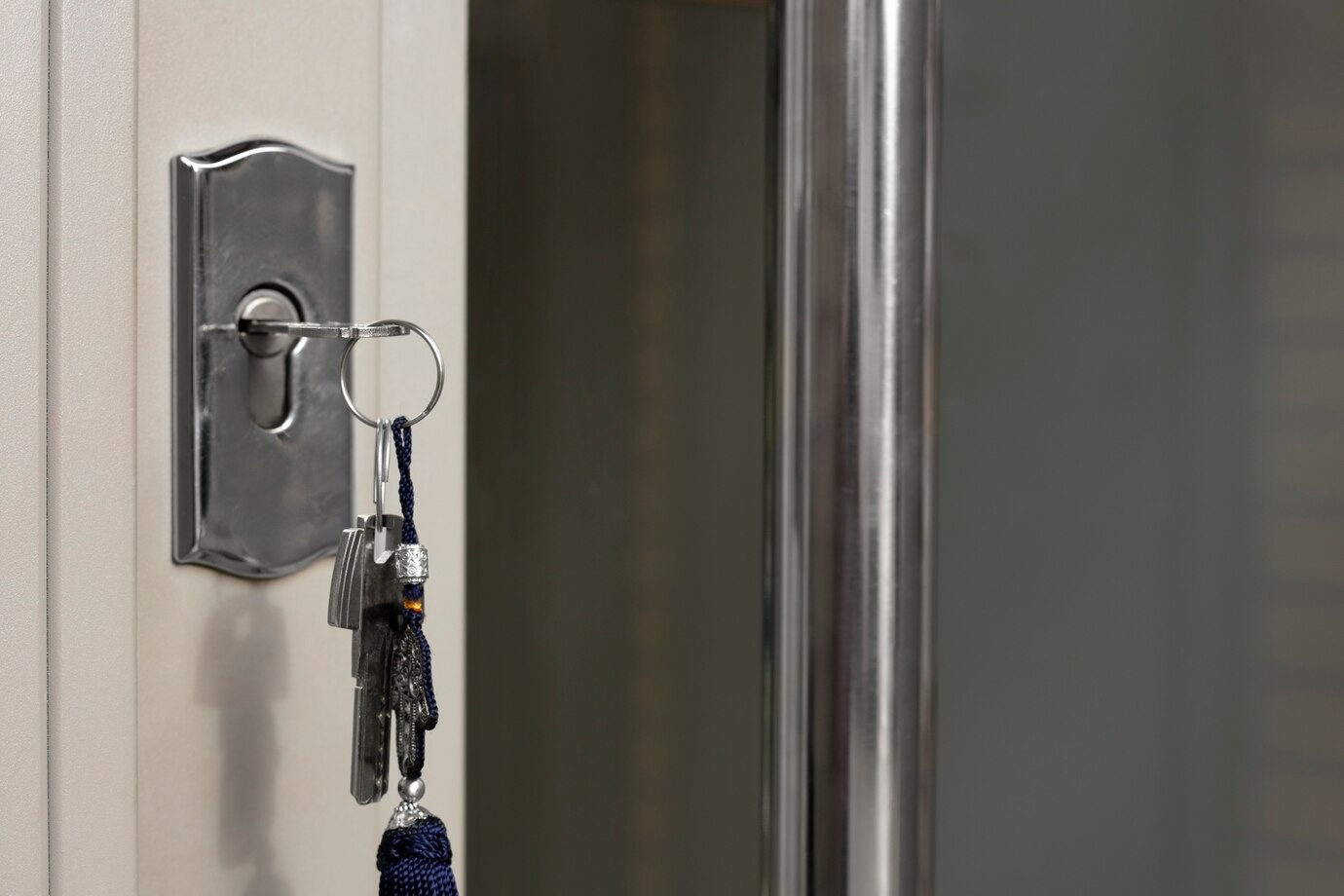 Protect Your Home from Burglars: Tips for Improving Lock and Door ...