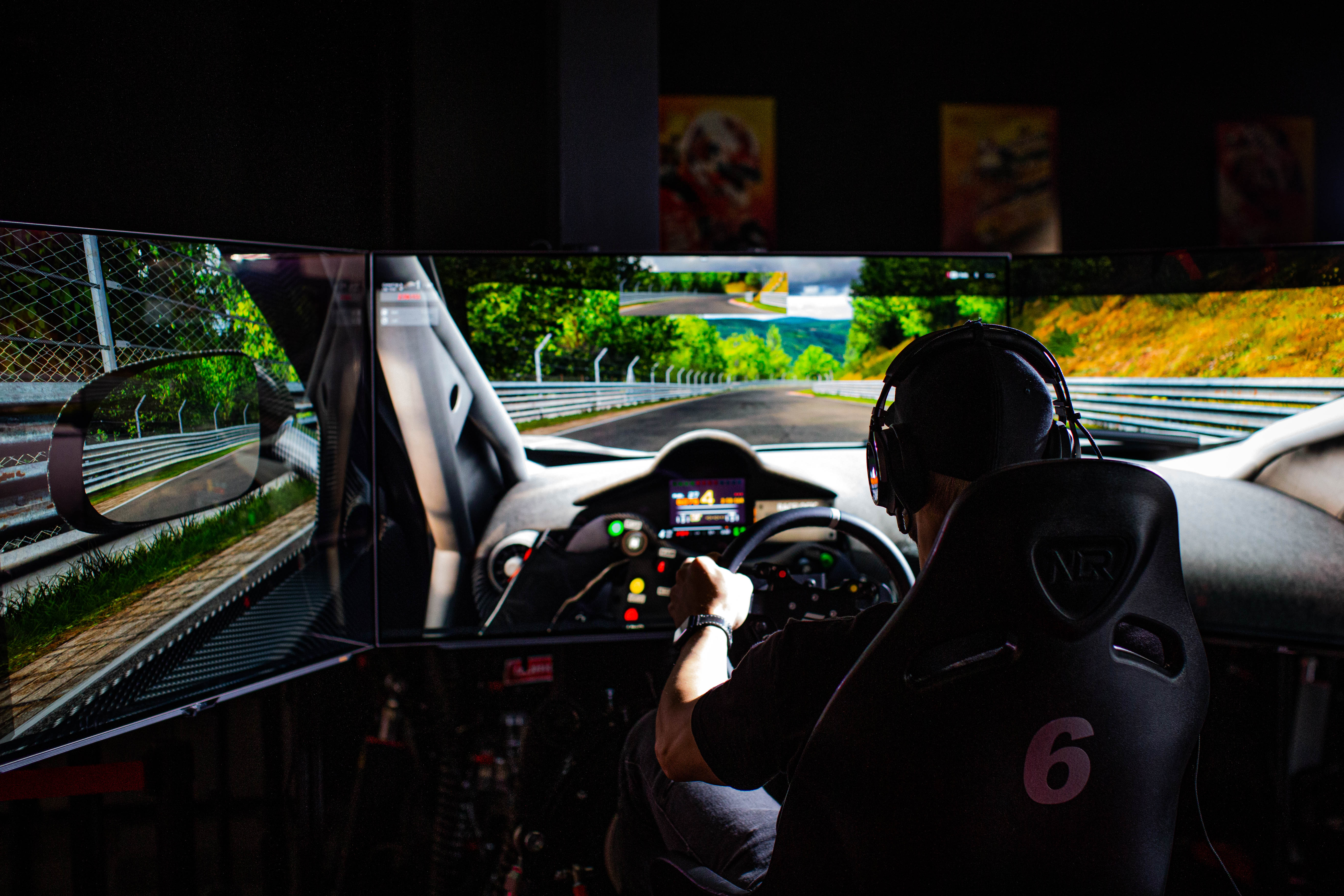 F1 Drivers Who Compete in Sim Racing Leagues: A Look Inside - iCharts